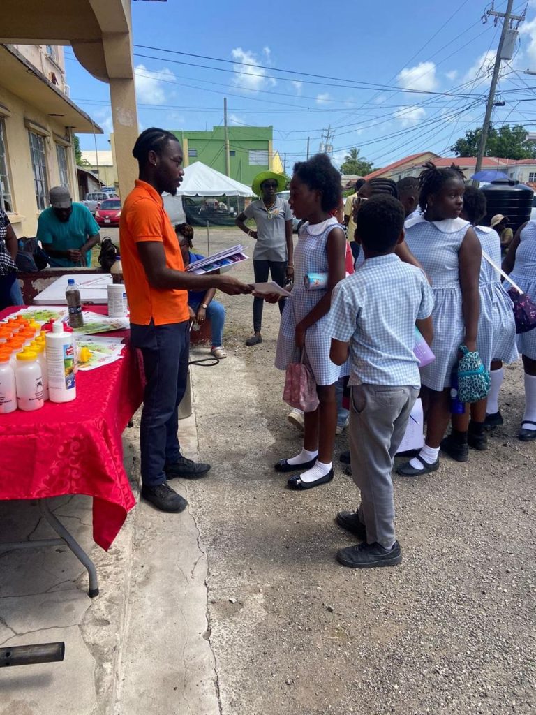 Primary school students visit Mosquito Awareness Week display - Pointe ...